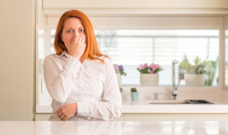 Why Is There A Strange Tar Smell In My House? • Vowness